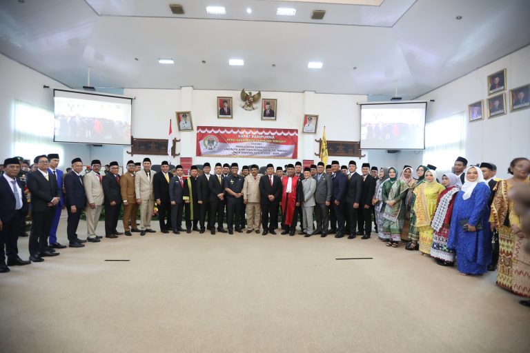 50 Anggota DPRD Lampung Tengah Masa Jabatan 2024-2029 Dilantik ...